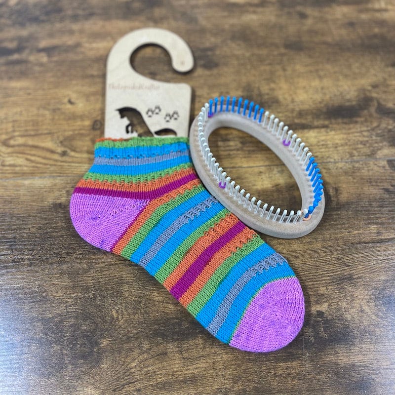 Loom Knit ePattern: Cobble Stone Sock Pattern – CinDWood Looms