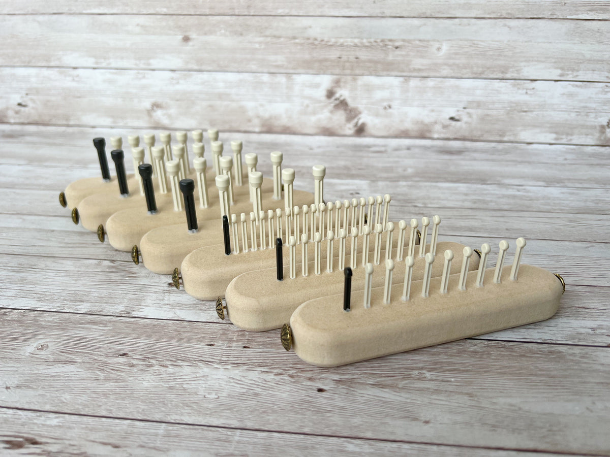 7 pc CinDWood Knitting Loom Swatch Set (Regular and Small Peg ...
