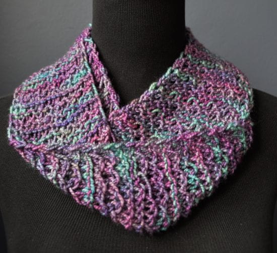 ePattern: Freya Infinity Scarf – CinDWood Looms