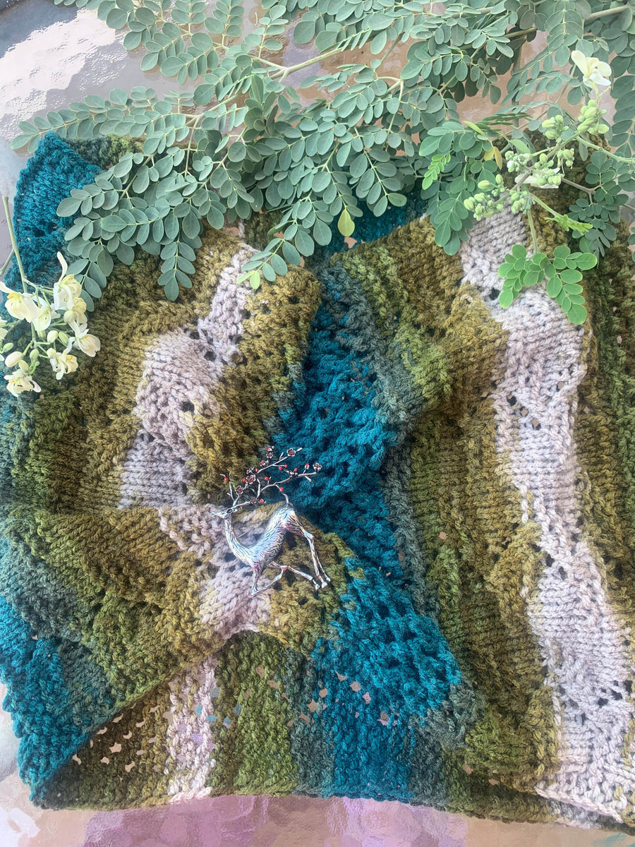 Loom Knit ePattern: Peacock Cowl – CinDWood Looms